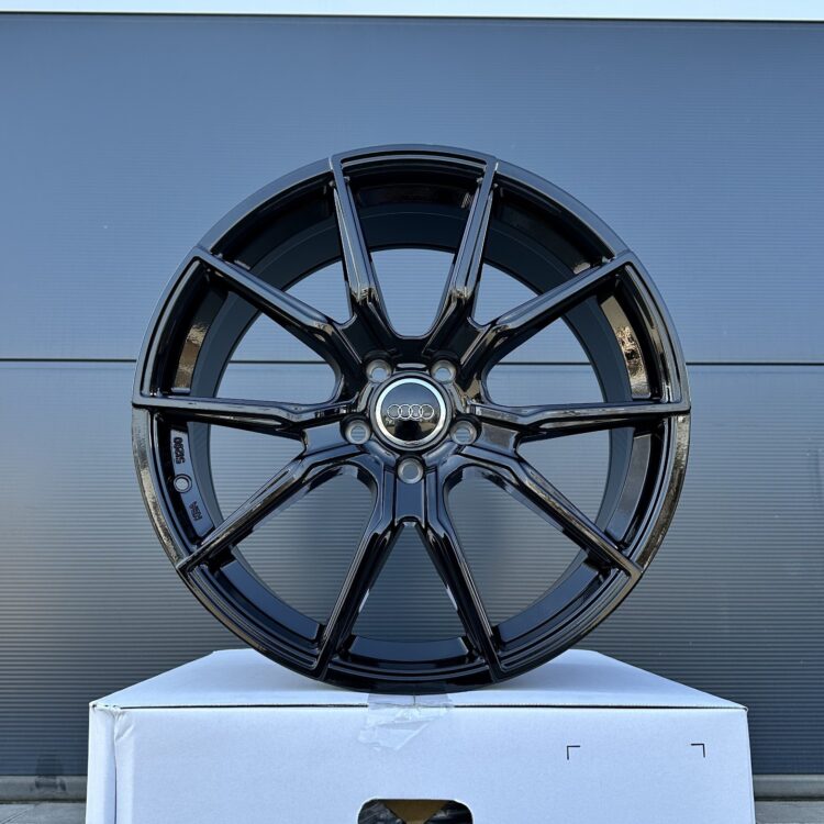 4x 18 Zoll Felgen V1 Wheels V1 schwarz für Audi Q2 Q3 GA 8U 8U1 A8 4E S ...